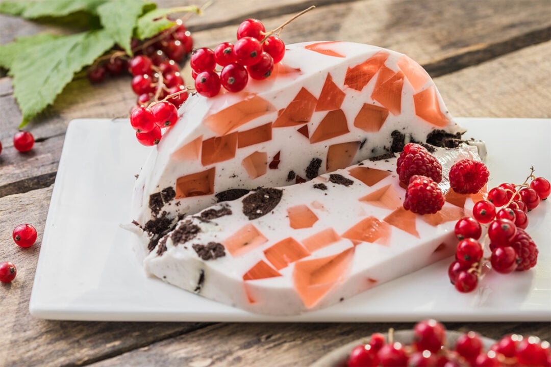 9 Best Ukrainian Cake Recipes in One Sweet Collection